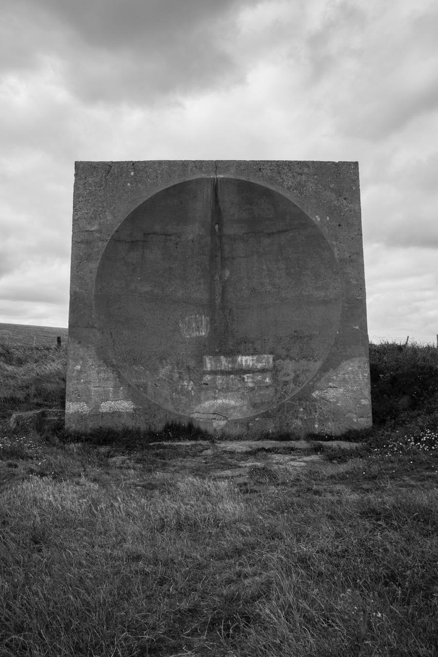 Miroir acoustique, Abbot's Cliff, Kent, Royaume Uni - Bertrand Carrière ...